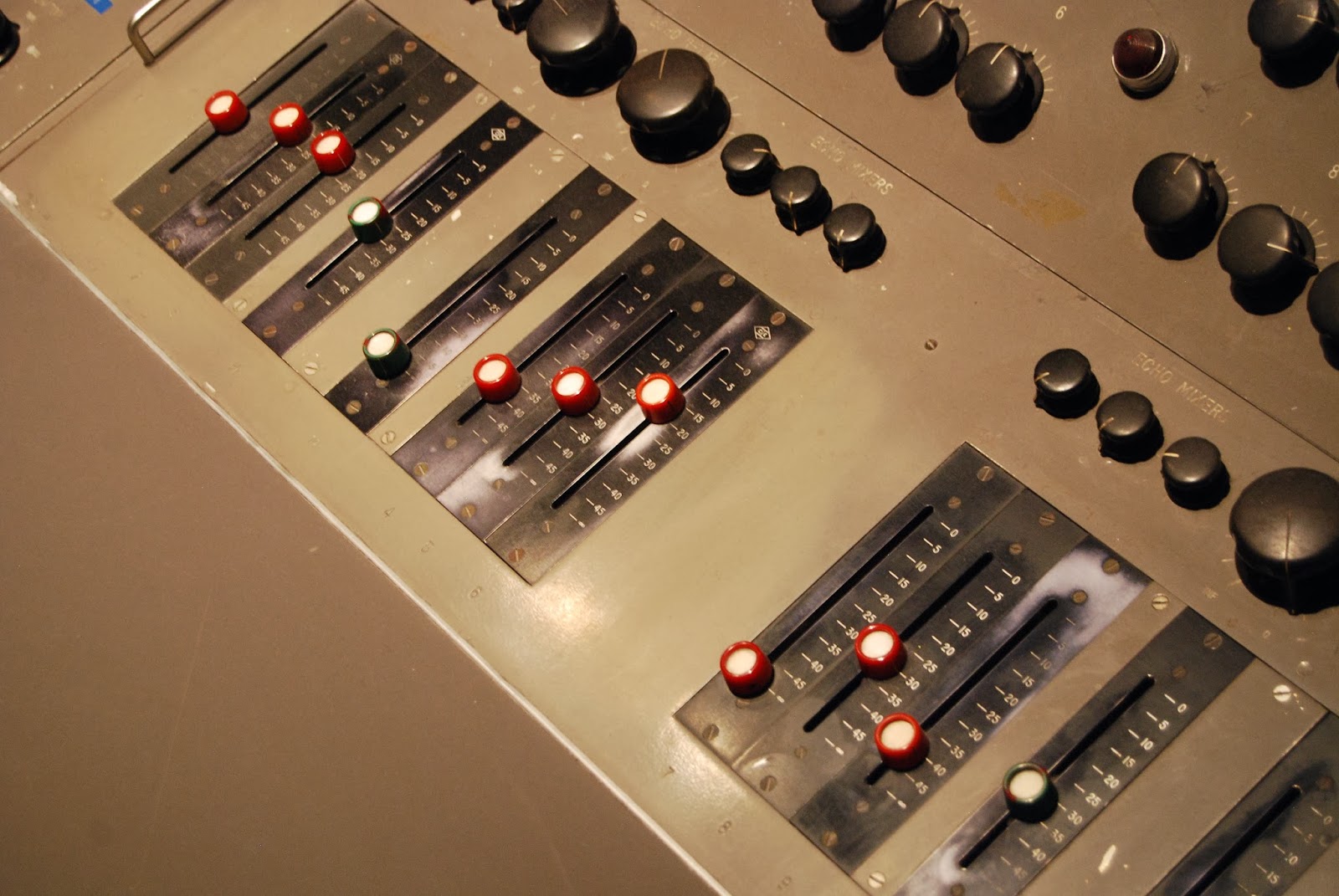 Common Time VT: Inside RCA Studio B, Nashville