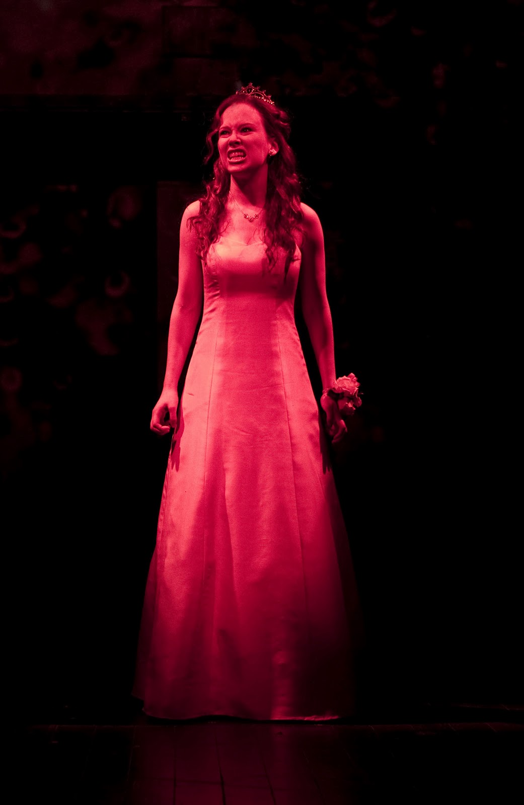 JK's TheatreScene: REVIEW: Carrie