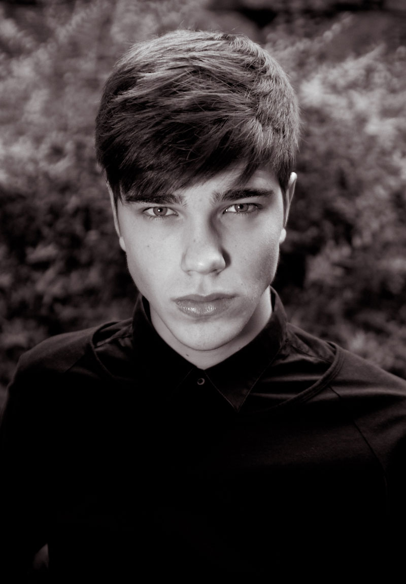 The Voguelicious: Sam Steele by Andrek