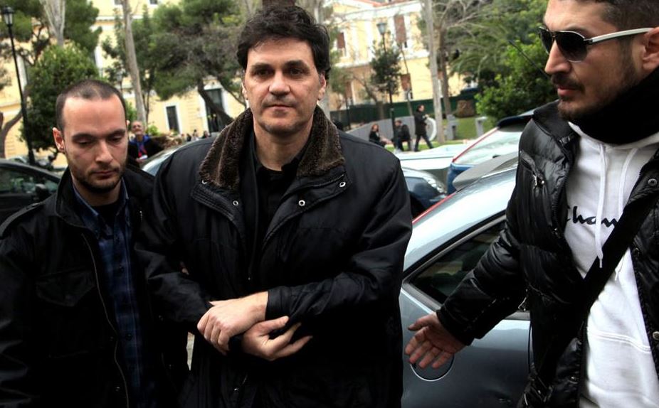 PIRAEUS PLANET (Πειραικος Πλανητης): «Πέταξαν» τον εισαγγελέα που ...