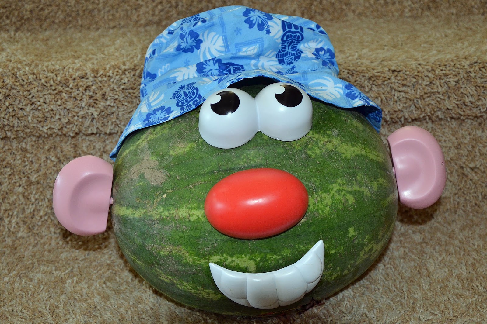 Artsy Play Wednesday - Capri + 3