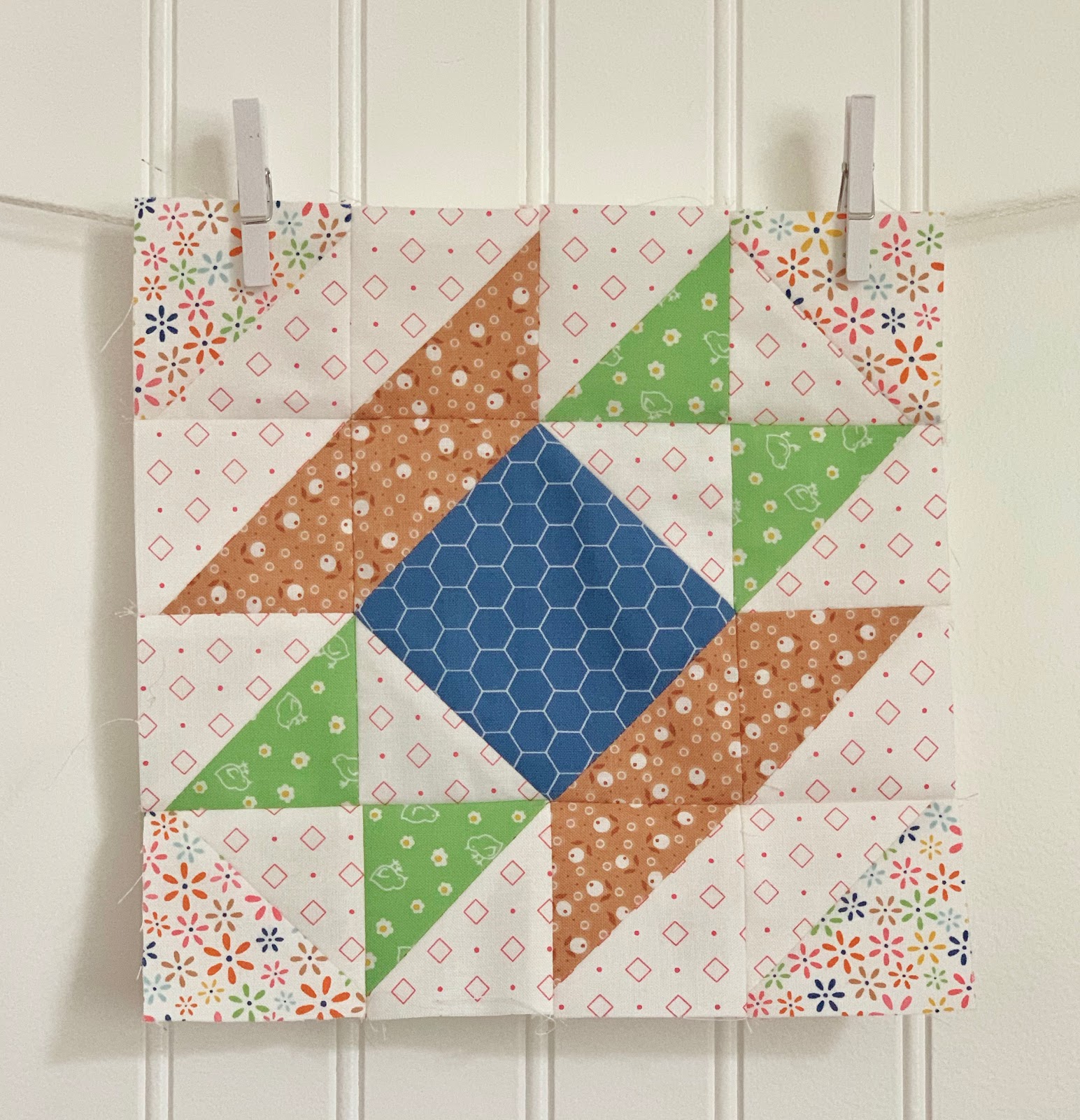 Bee In My Bonnet: Vintage Block Along - Checkers Block Tutorial!!