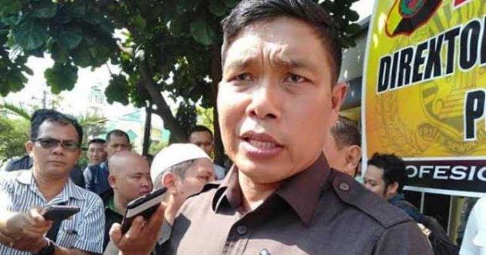 Takut Dikenali, Samsul Tarigan Nyamar Jadi 'Gembel' | MediaApaKabar.com Takut Dikenali, Samsul Tarigan Nyamar Jadi 'Gembel' | MediaApaKabar.com