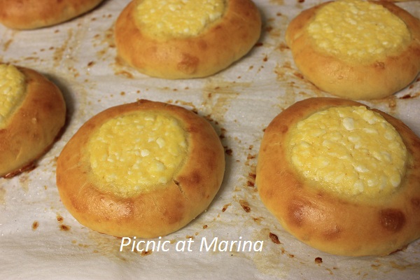 Picnic At Marina: Vatrushka - Russian Cheese Pastry