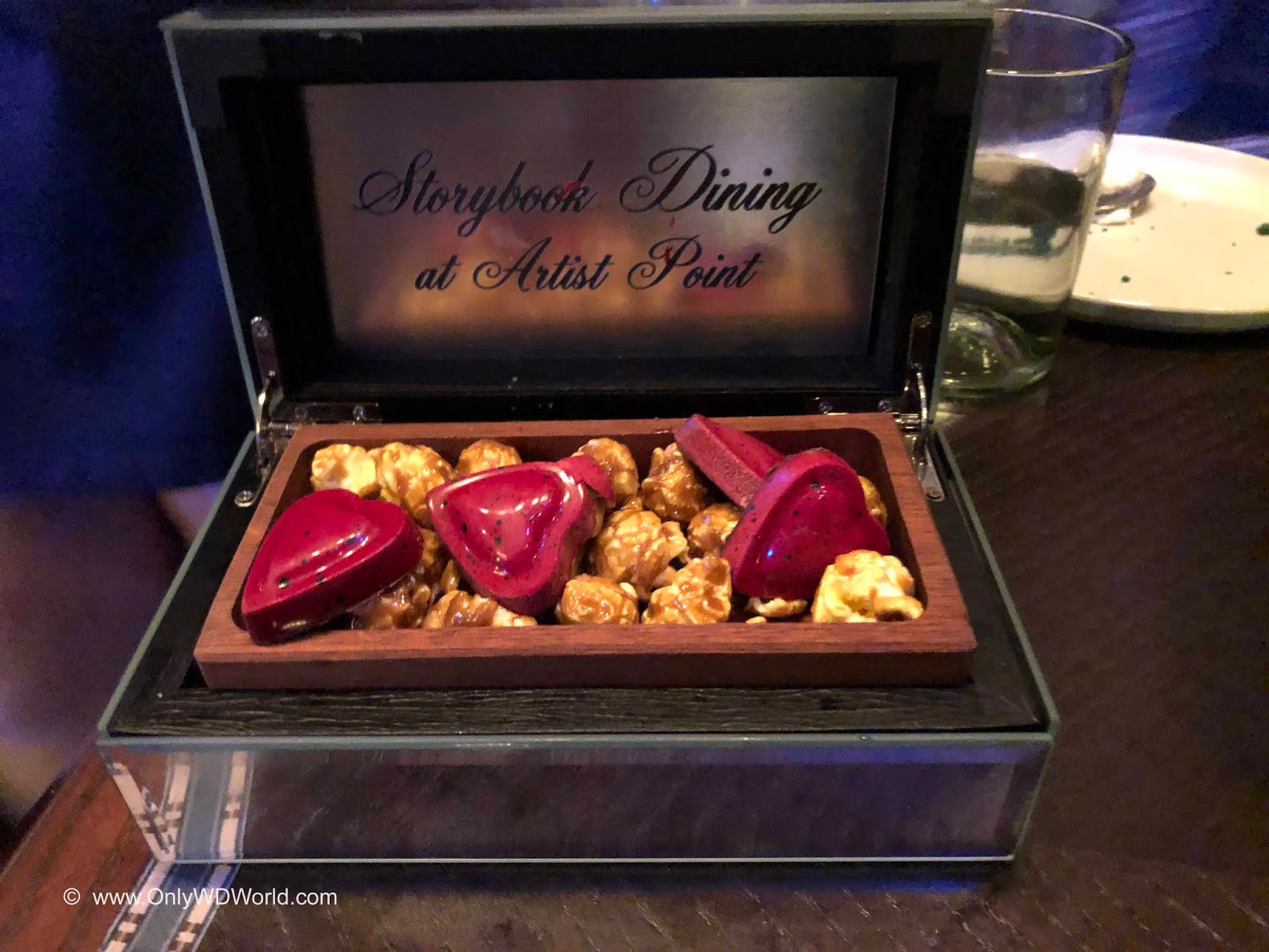 Review: Storybook Dining at Artist Point with Snow White | Disney World ...