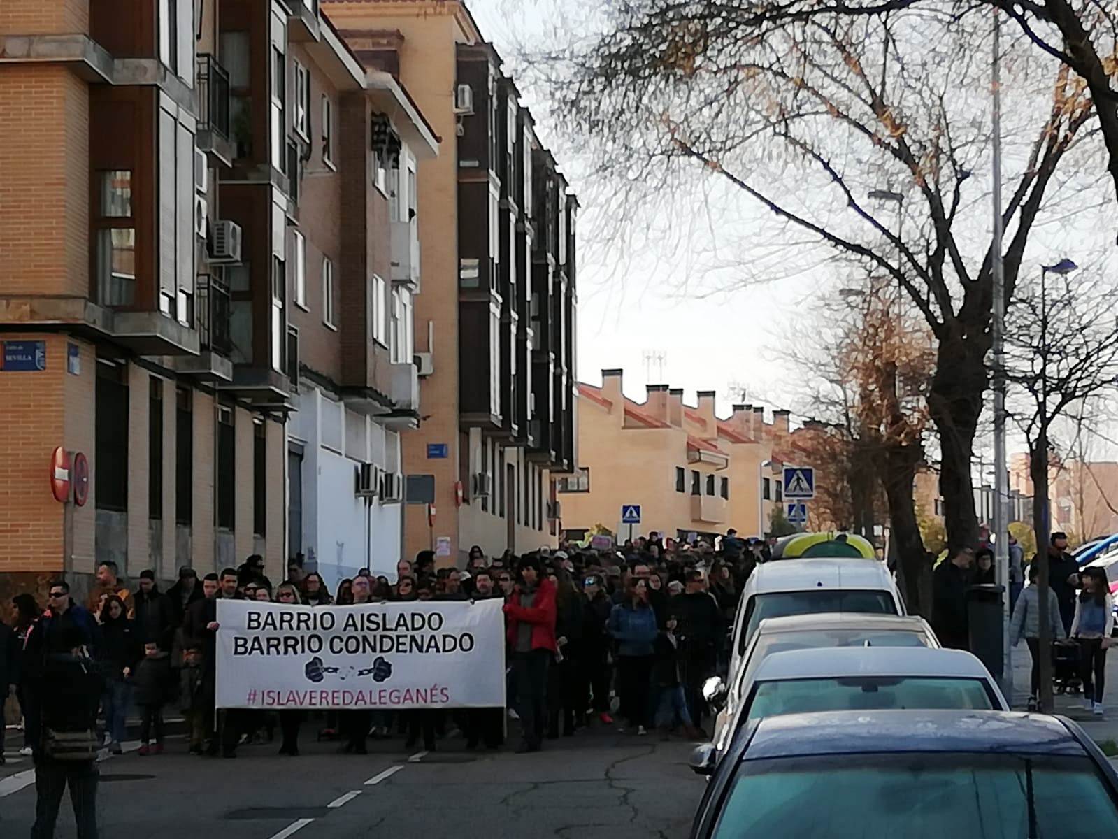 Cientos de vecinos se manifestaron por segunda vez para Cientos de vecinos se manifestaron por segunda vez para