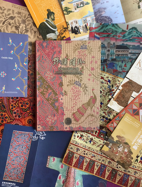 The journey to Batik / De reis naar Batik / by Sabine Bolk: More Books ...