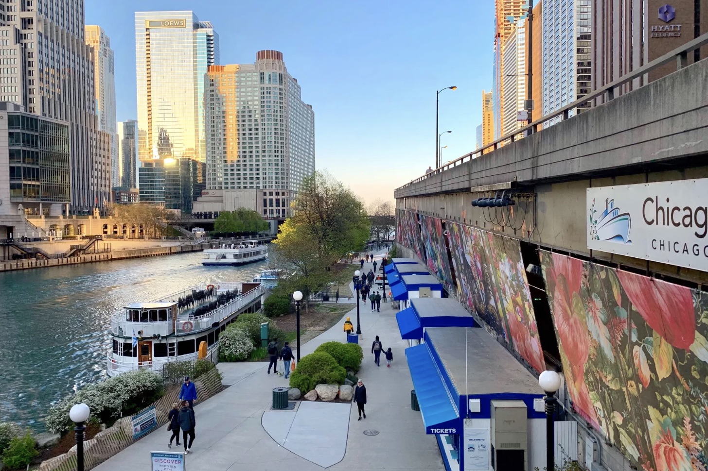 July 14, 1966 -- Chicago River's South Bank a Mess ... City and I. C ...