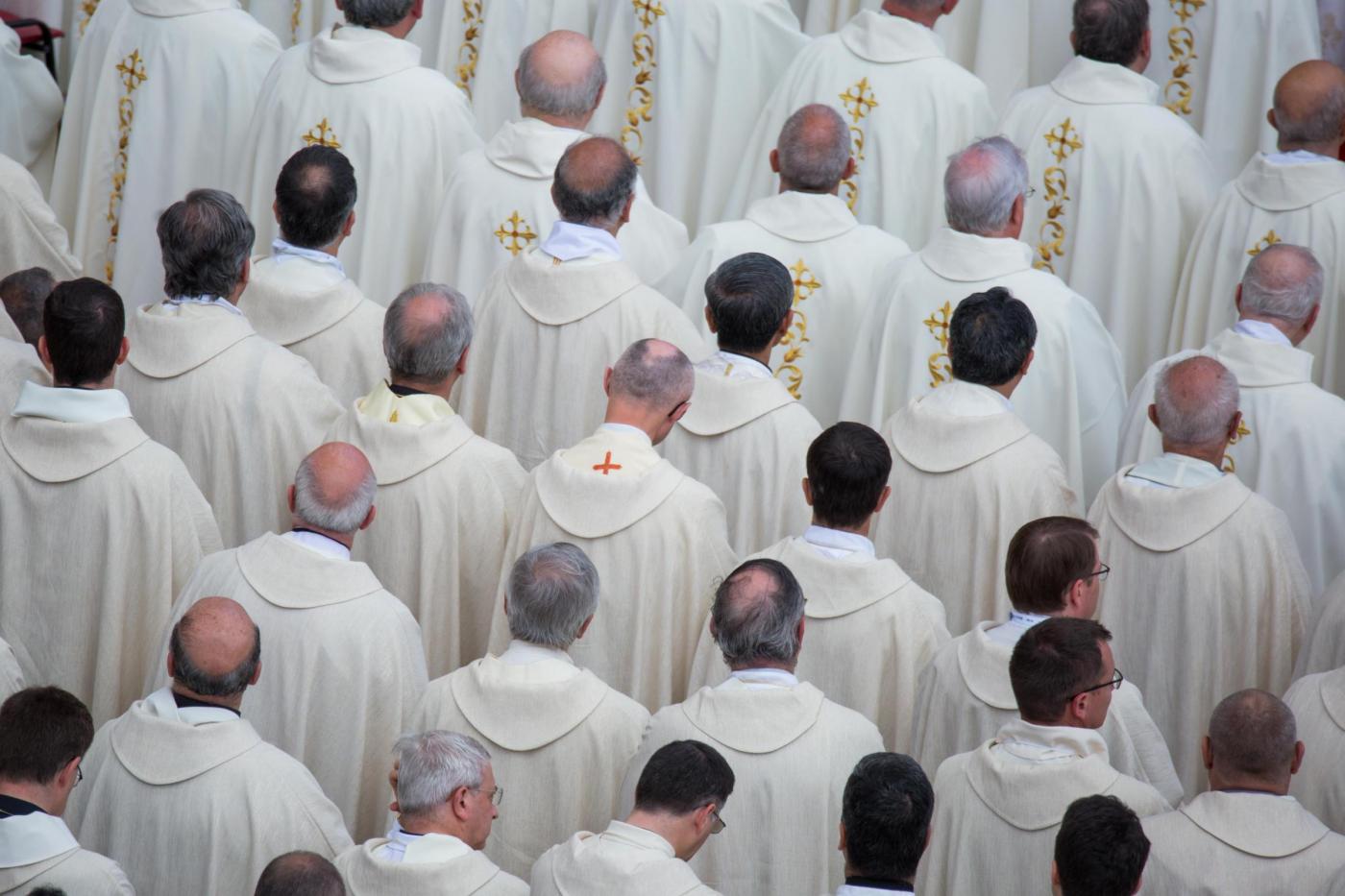 GESU' E' DI RITORNO ORA!: MESSAGGI PER I SACERDOTI