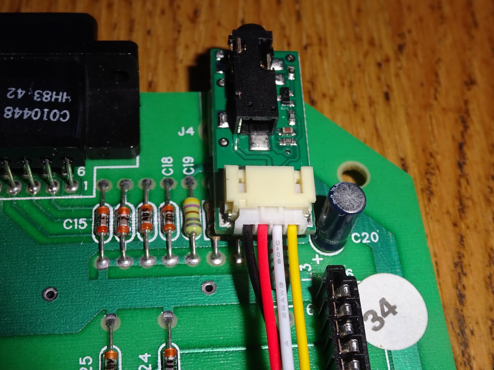 Tynemouth Software: Atari 2600 Junior with discrete modulator AV Out Mod