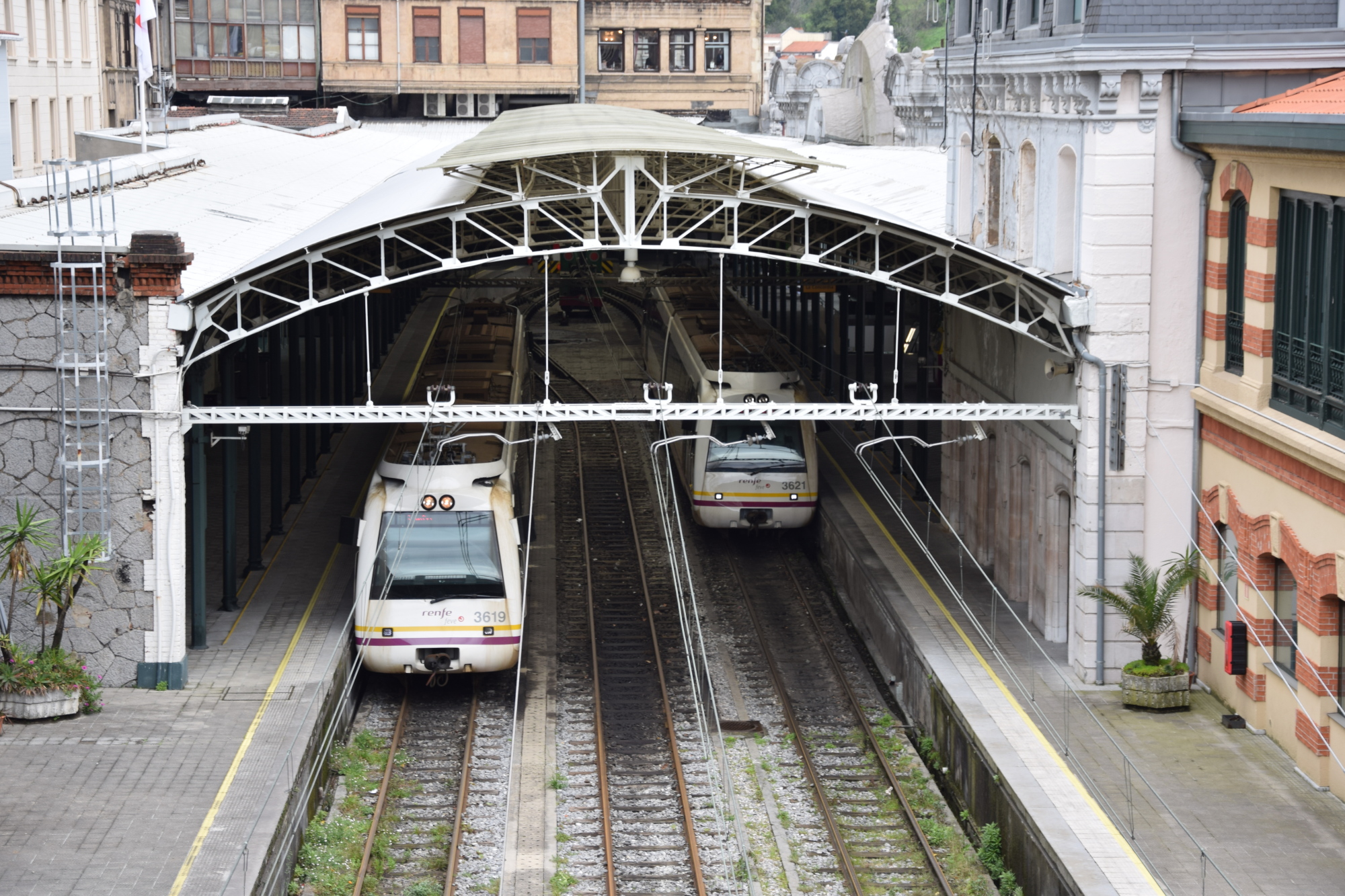 Unos cuantos trenes: FOTOGRAFÍA --- Serie 3600