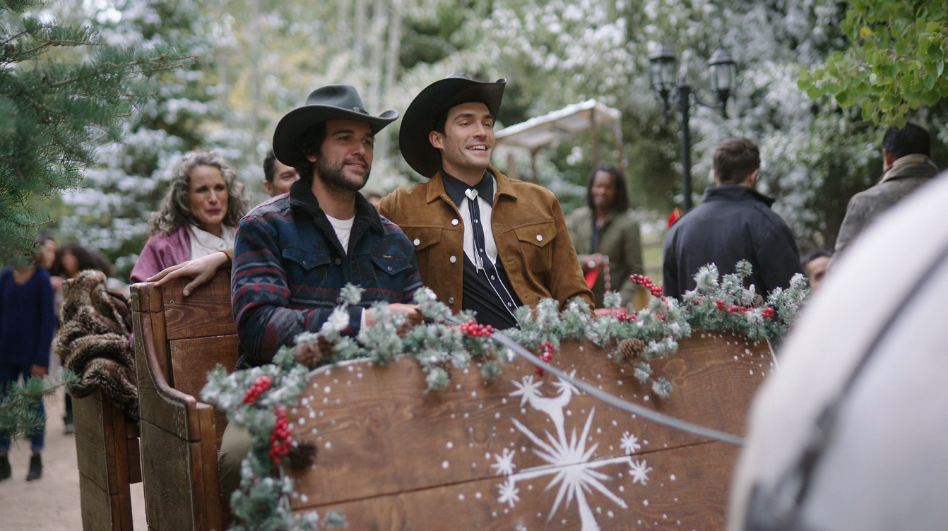 Peter Porte & Juan Pablo Di Pace in Dashing in December (2020) ~ DC's ...