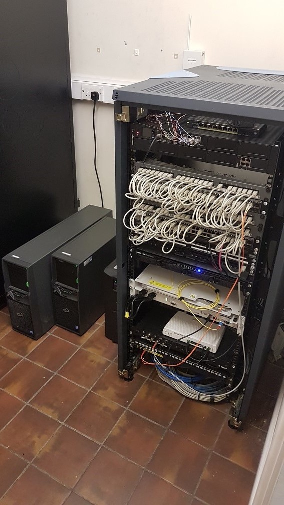 Spaghetti cabling - before and after. - PLN