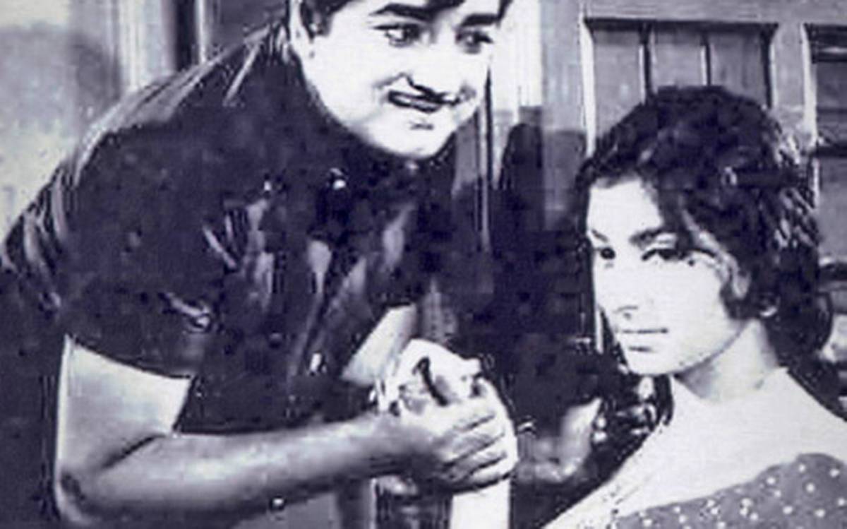 Kudamulla poovinum malayalam song lyrics - Jwala - Malayalam song ...