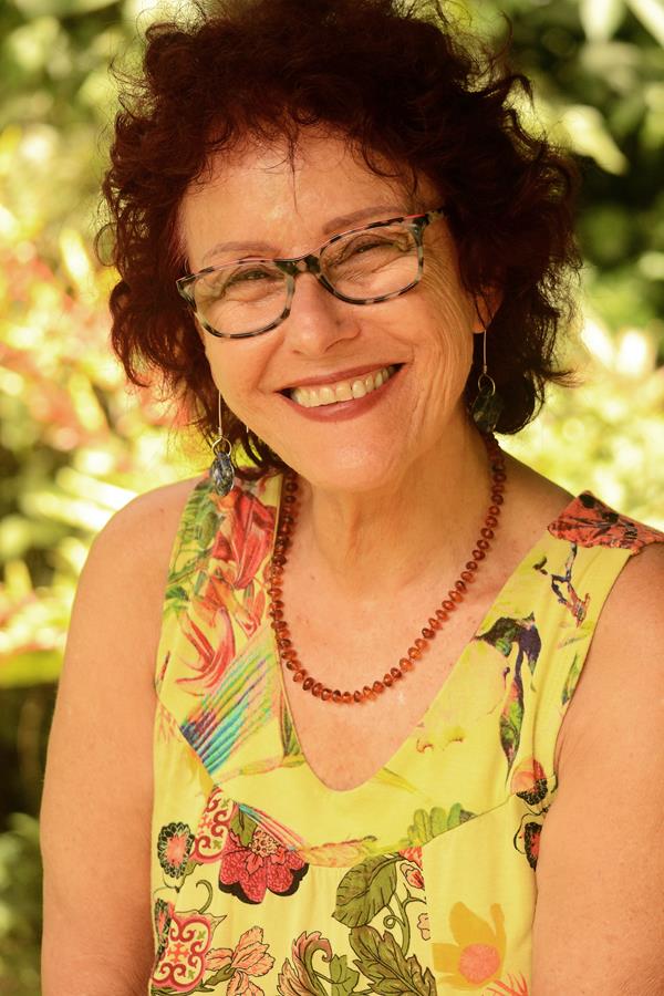 Resenha: Armarinho Mágico - Roseana Murray - Encanto Literário