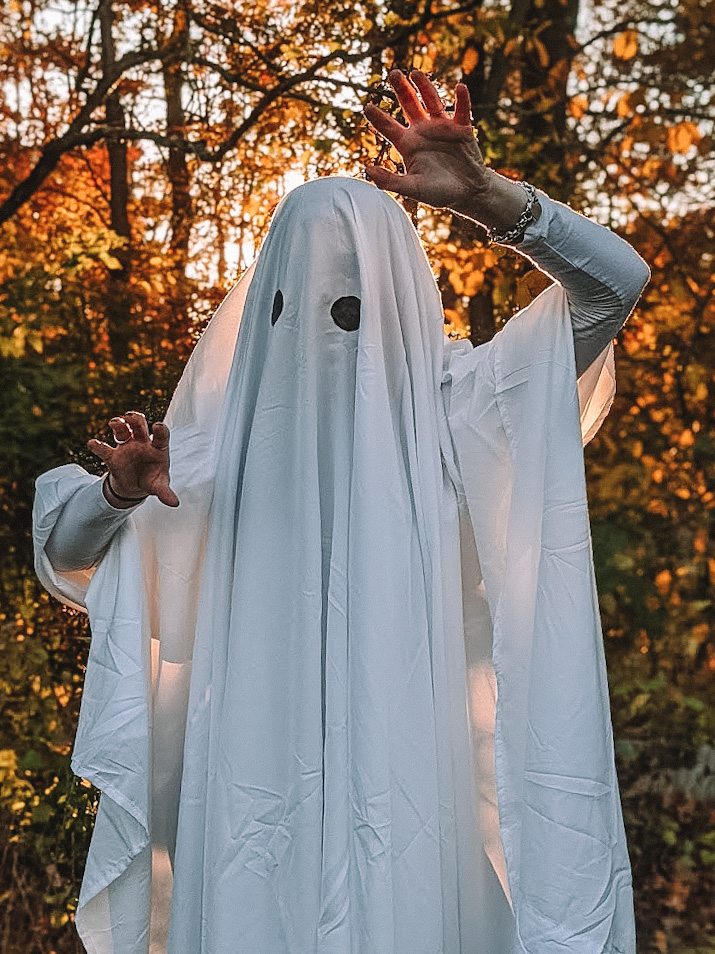Kathleen's Fashion Fix: BOO! // Couples Homemade Ghost Costumes