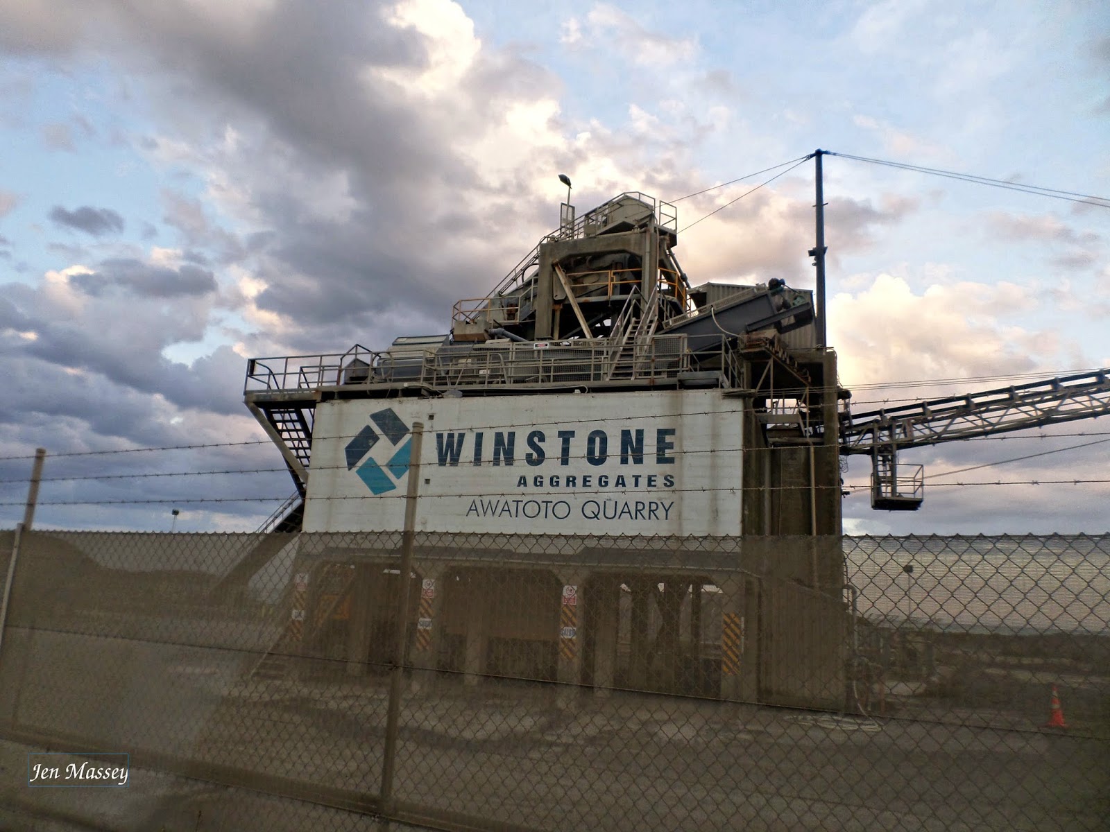 Napier Daily Photo: Awatoto Quarry and Mural