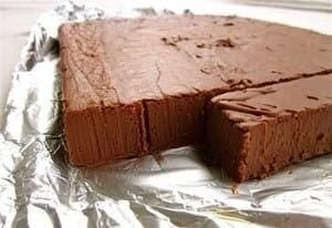 MY MOM’S FUDGE