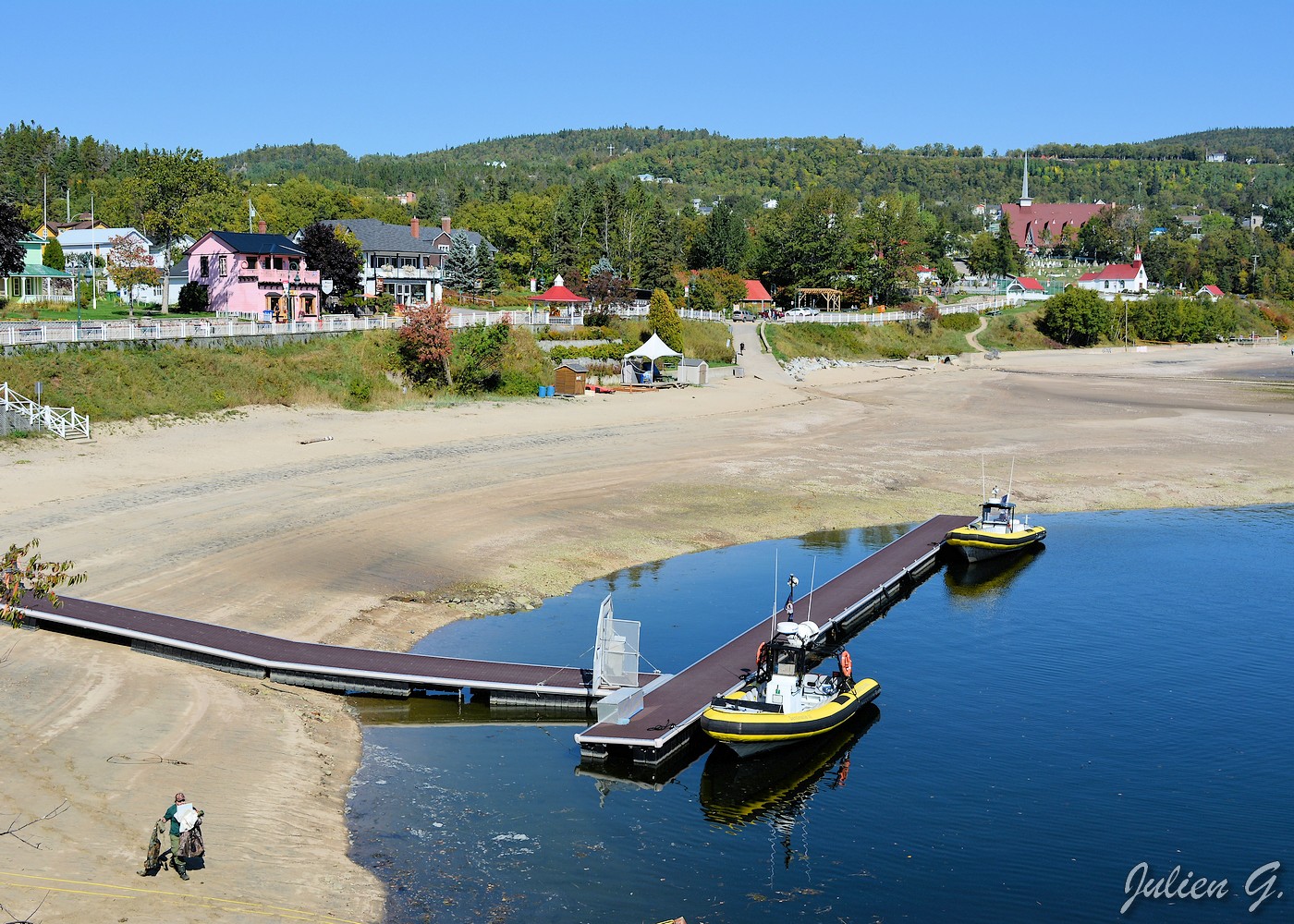 Coins du Monde: CANADA - Québec - Le village de Tadoussac