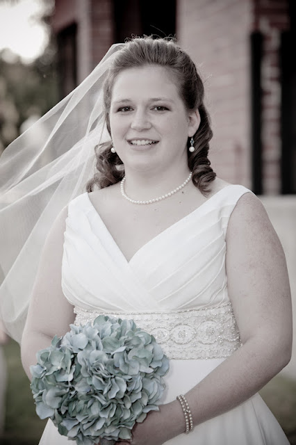Figuring Out Life: Wedding Recap: Smile Pretty!