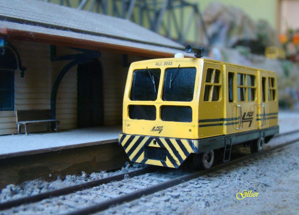 Gílser ferreo trens: Auto de linha FCA