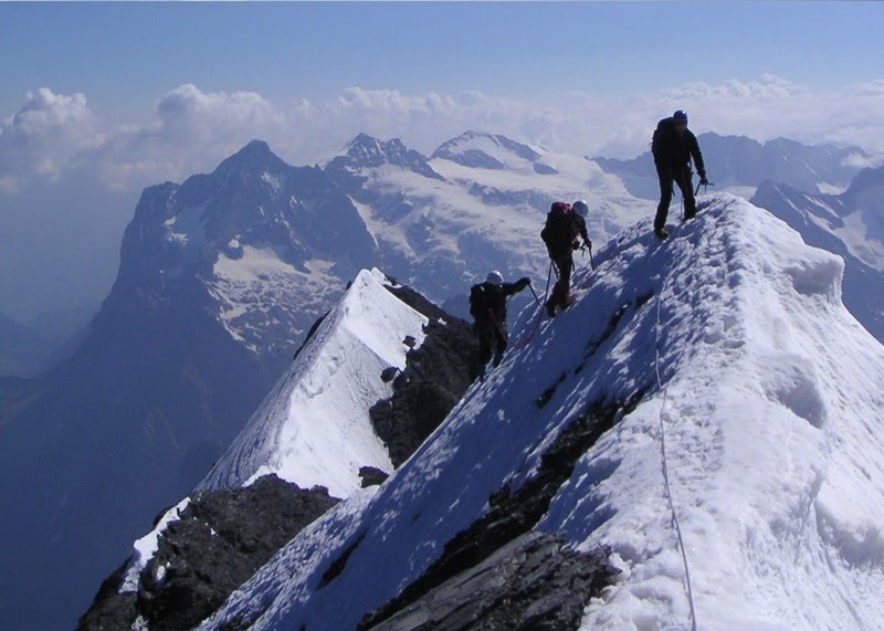 WORLD AMAZING FACTS: 10 MOST DANGEROUS MOUNTAINS IN THE WORLD FOR CLIMBERS