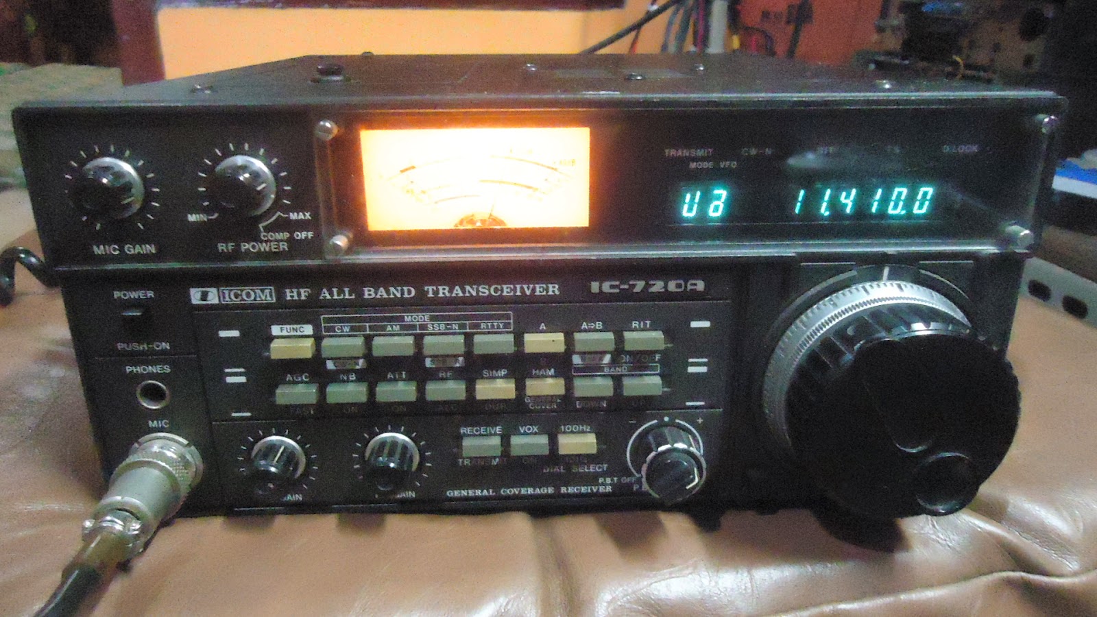 OBIN RADIO: Icom IC 720A( Sold)