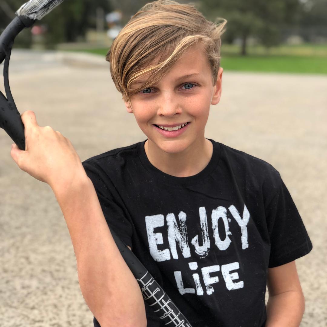 Famous Dudes 4: November 2018