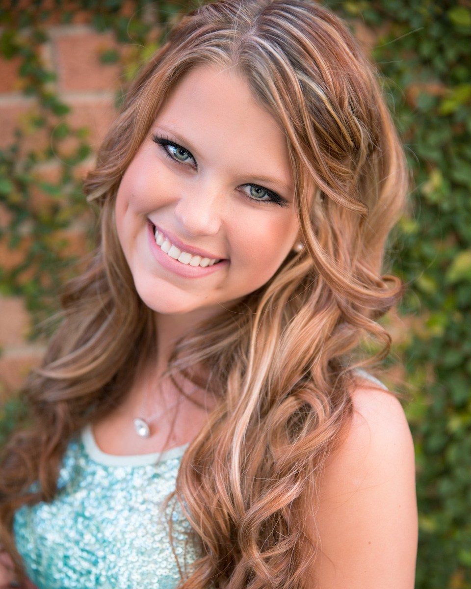 Moments: Kaysey | a Senior Story | Covington Imagery