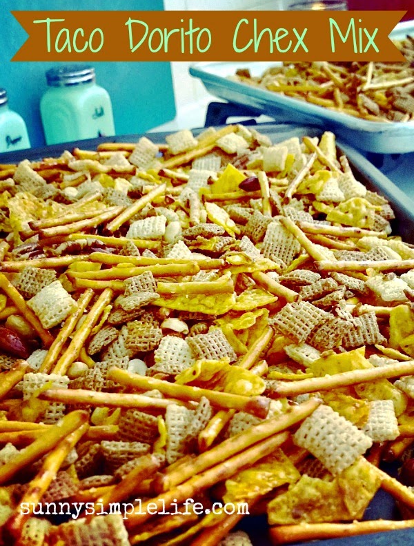Sunny Simple Life: Taco Dorito Chex Snack Mix