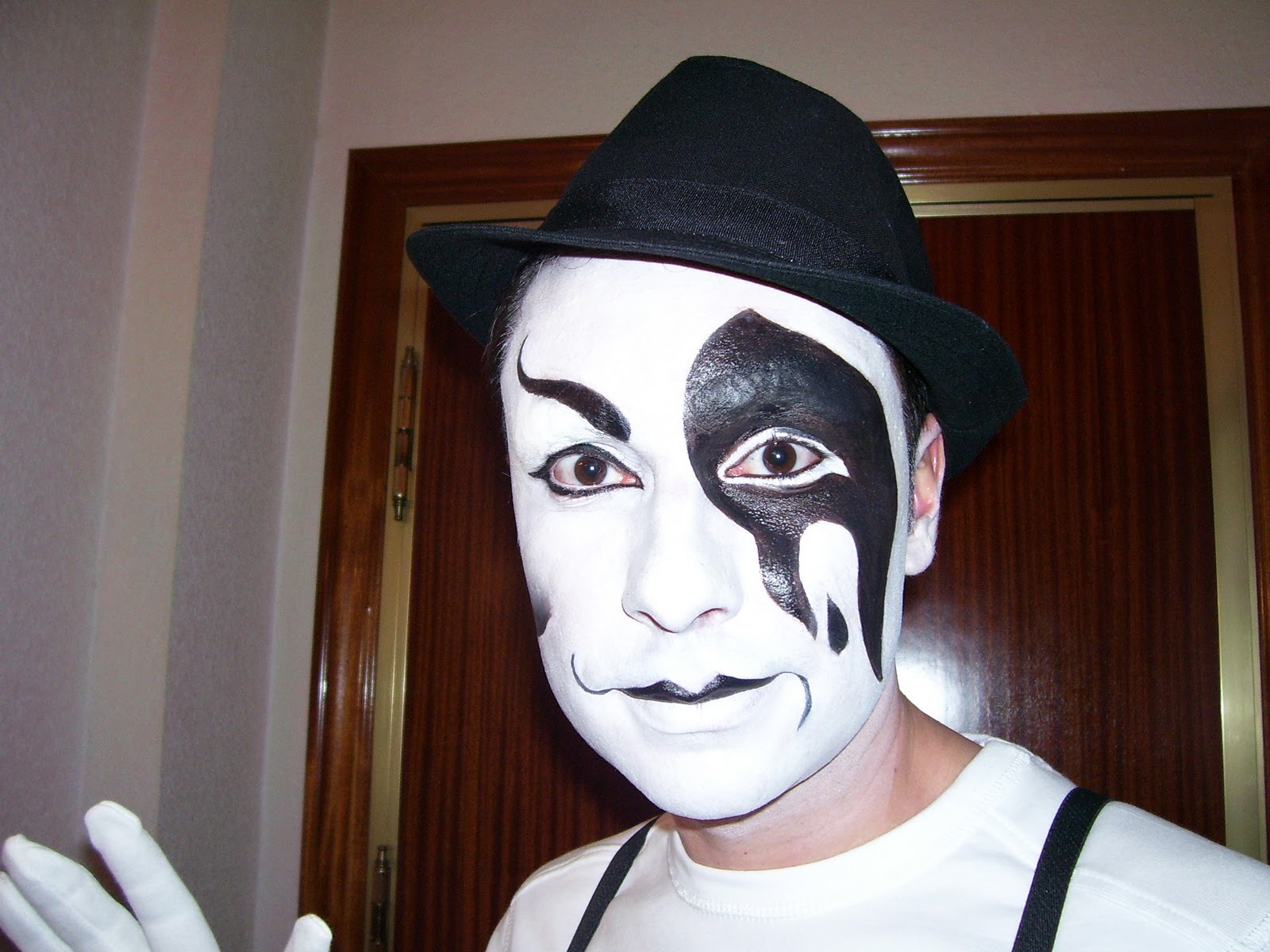 Un Viaje Por La Imaginación: Maquillaje De Mimo