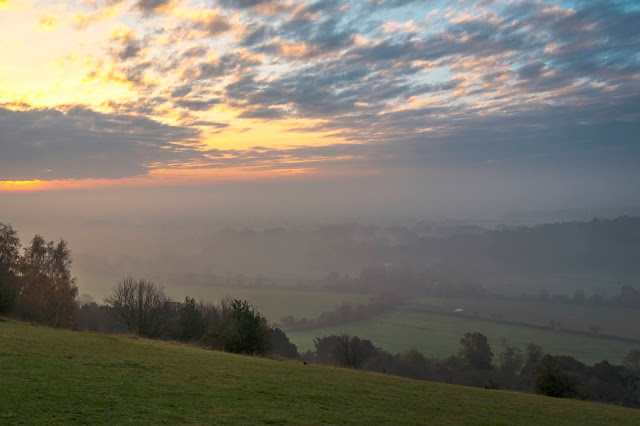 Enjoy your time with beautiful places: Sunrise in Box Hill