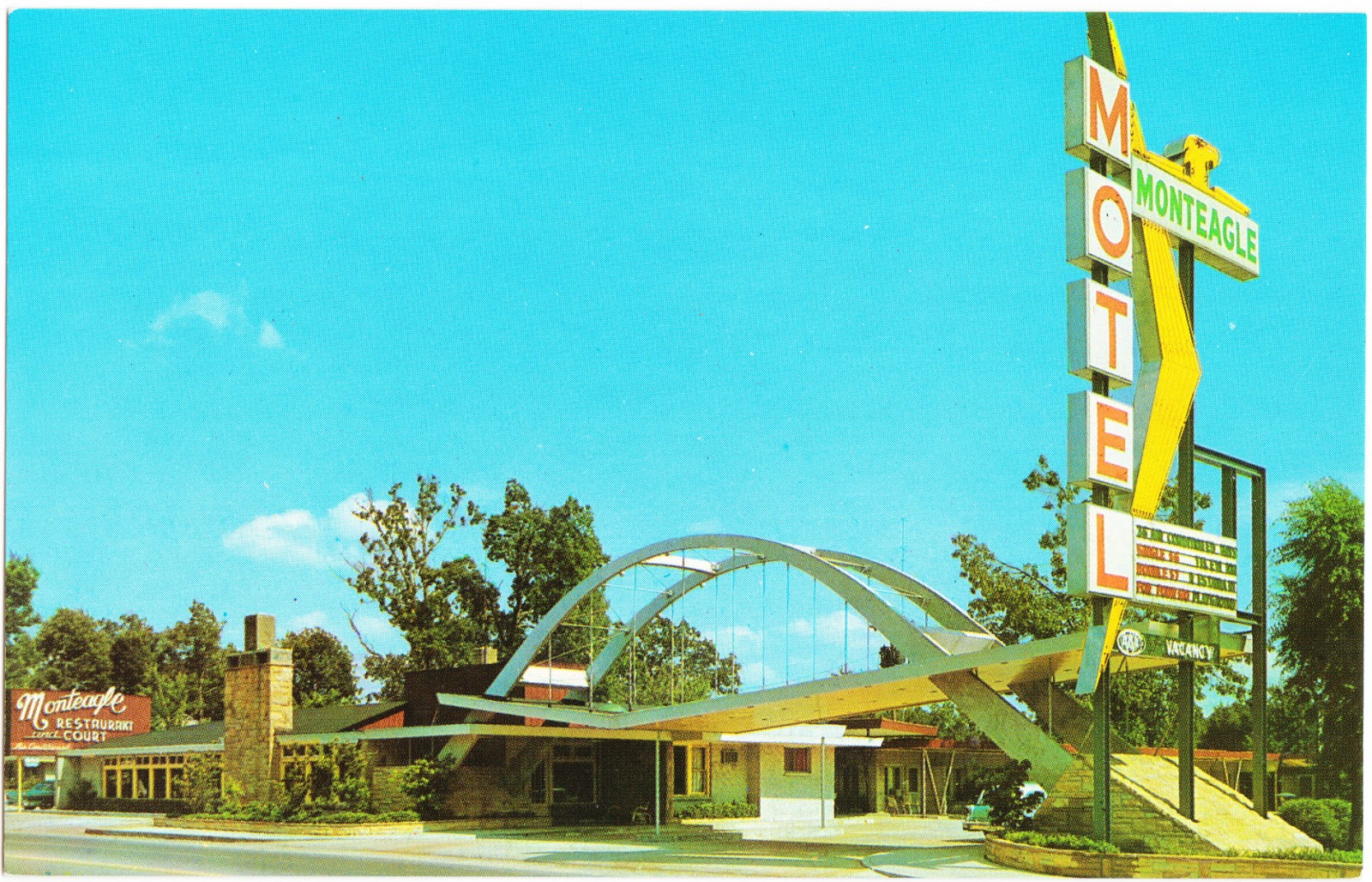 Papergreat: Postcards: Three American motels that are now just memories