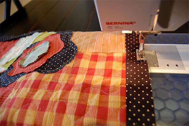 Tutorial: How to Bind a Quilt ~ DIY Tutorial Ideas!