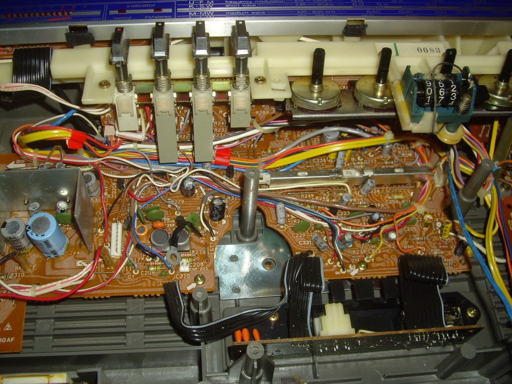 МАГНИТОЛиЯ - бумбоксы, магнитофоны и магнитолы!: Sharp GF-8787H vs ...