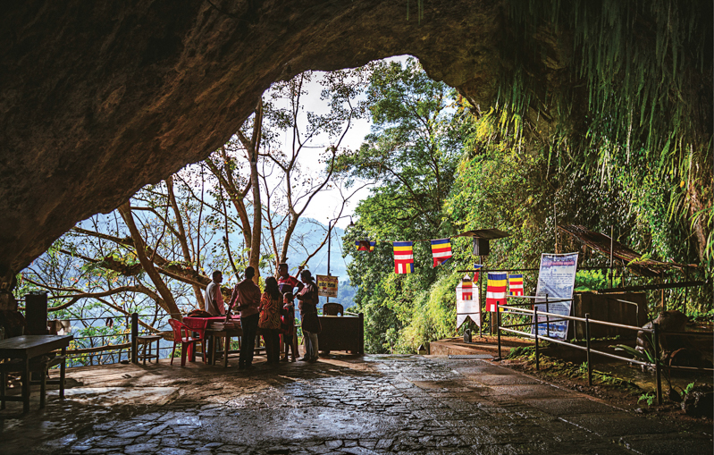 Ratnapura Sri Lanka Most Beautiful 10 Places | Around The World ලොව වටා LK