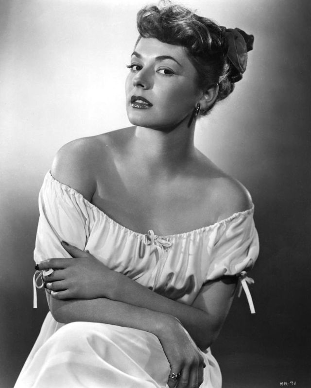 45 Glamorous Photos of Ruth Roman in the 1940s and ‘50s ~ Vintage Everyday