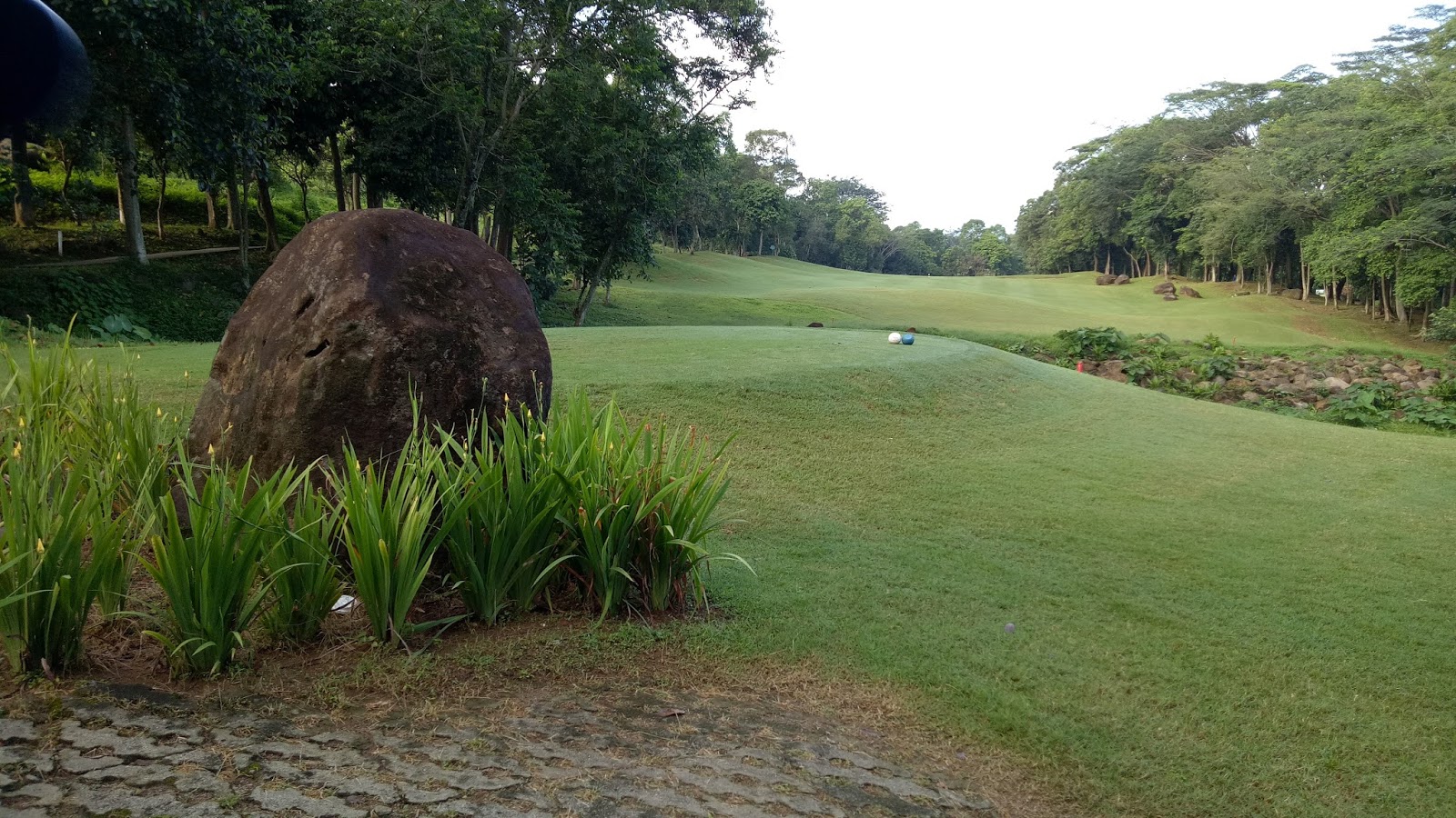 Bermain di Permata Sentul Golf Club | Puput Se