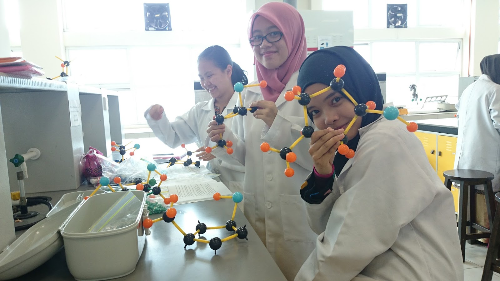 Pusat Asasi Sains Universiti Malaya: Lab Chem
