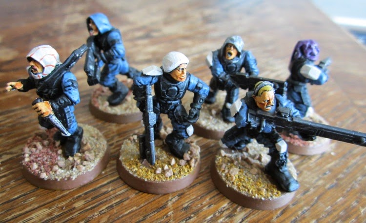 Creative Tau: Human helpers