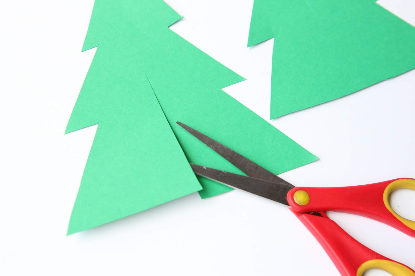 The Blue Barn: 3D Christmas trees decorated three ways