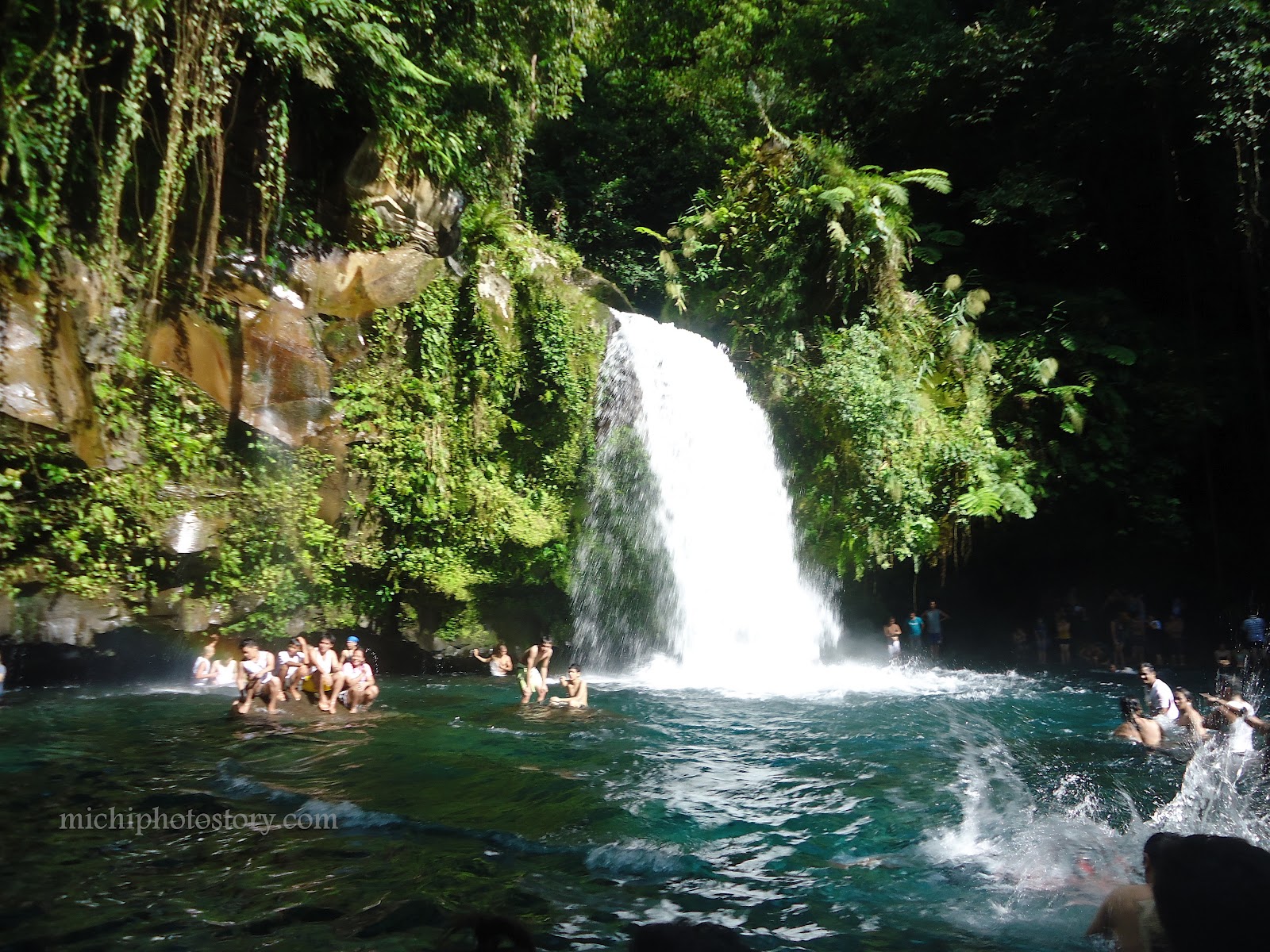 Michi Photostory: Holy Week 2012