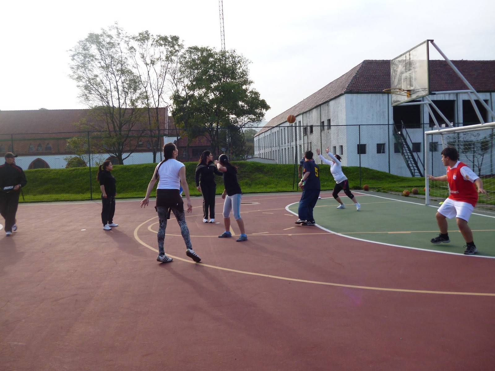 BALONCESTO : DEFENSA EN ZONA Y MIXTA