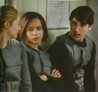 The Divergent Life: Entertainment Weekly First Look: Behind the Scenes ...
