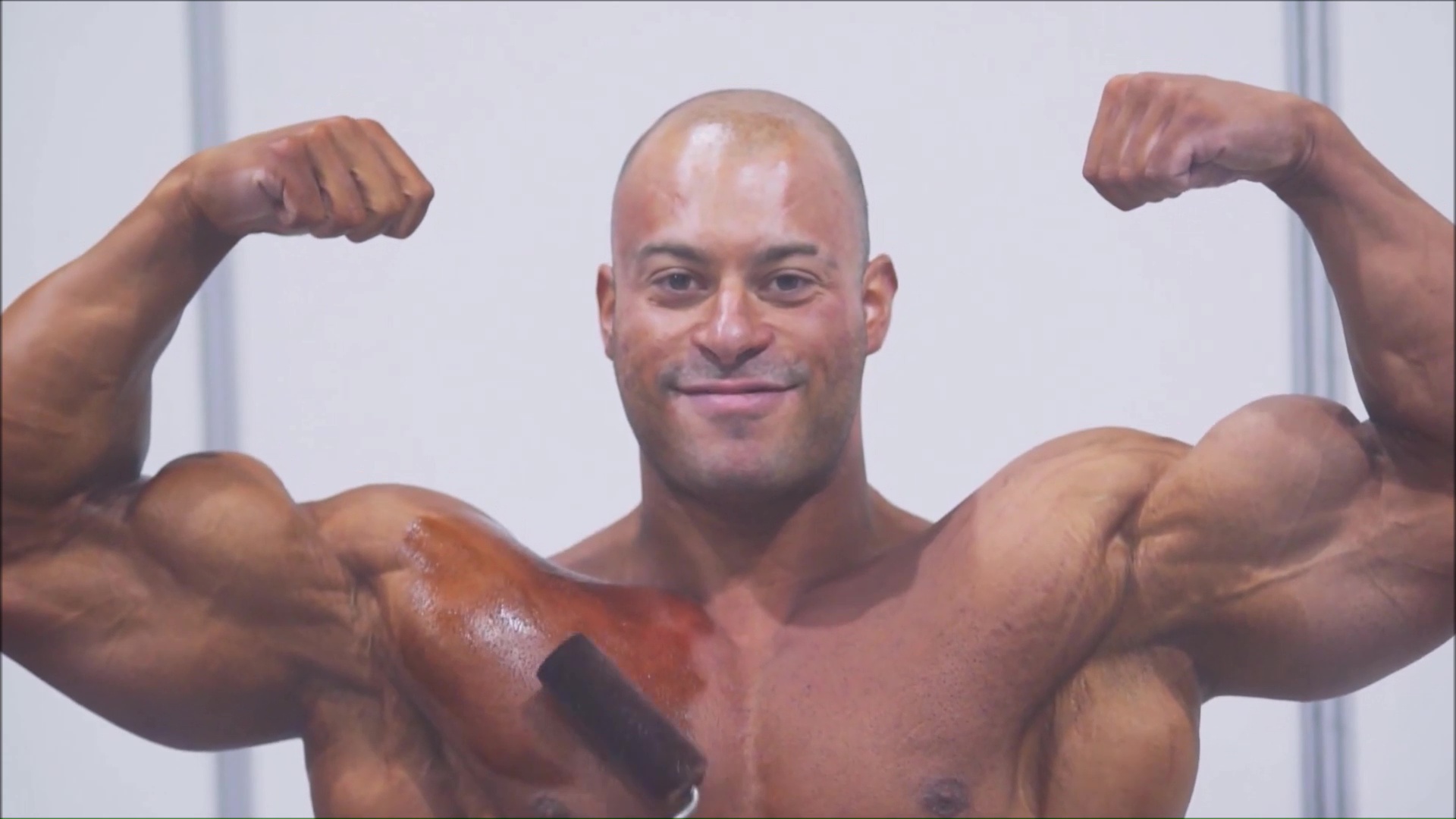 Muscle Lover: Massive Greek bodybuilder Nikos "Big Mousou" Mousounidis