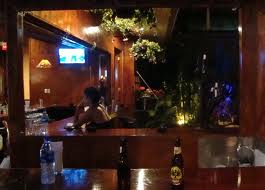 Mario Vásconez: Costa Rica 1: El bar “Key Largo”