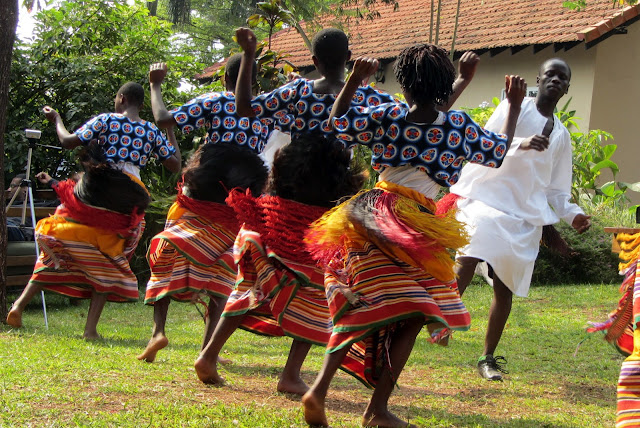UgandaThePearl: BUGANDA DANCE