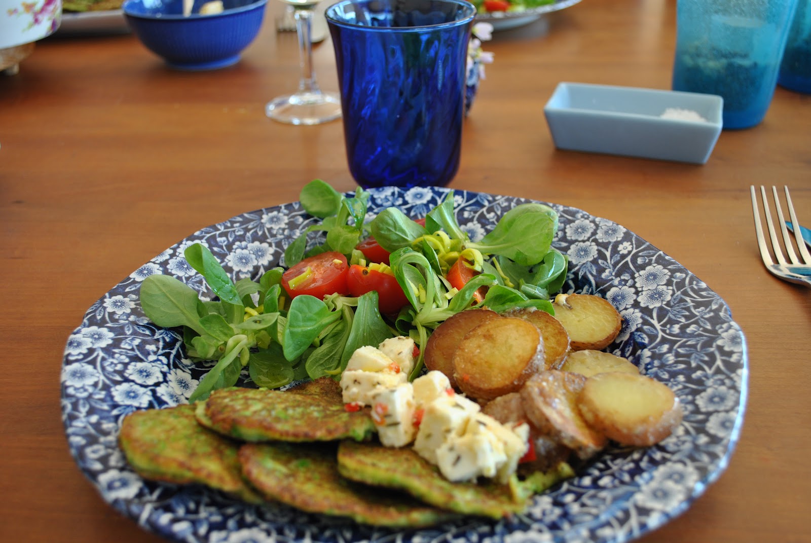 Ekomat Sonjas Sylta: Gröna ärtplättar med potatisgratäng på färskpotatis