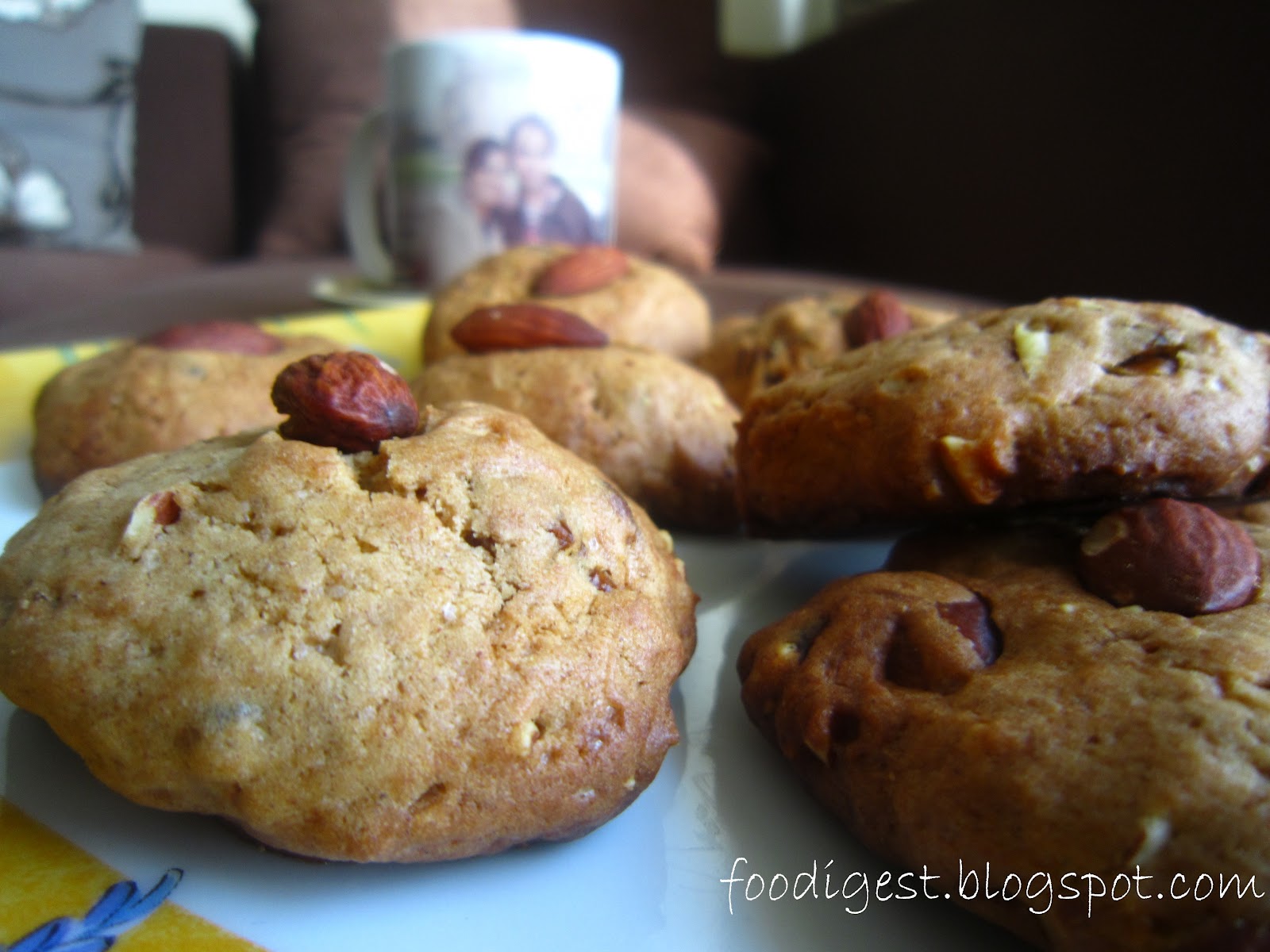 It's my Spice !: Persian Cookies-Dates Almond Cinnamon Cookies
