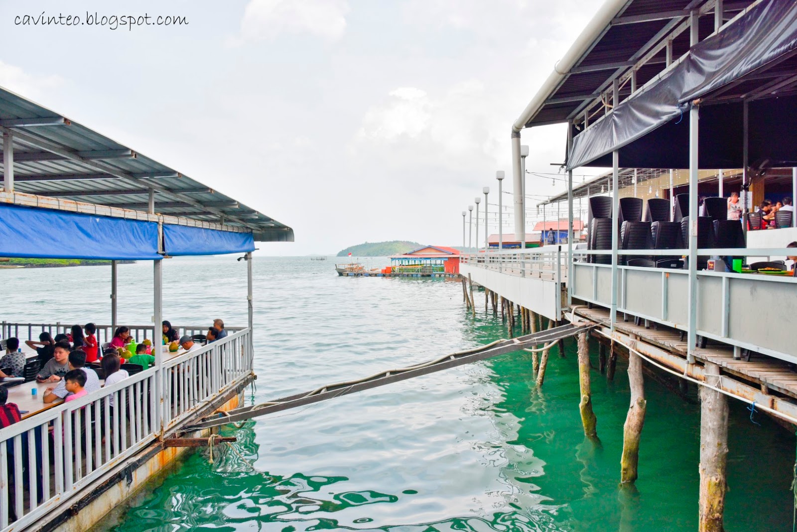 Entree Kibbles: The Authentic Love Seafood Restaurant (Halal) - Fresh ...